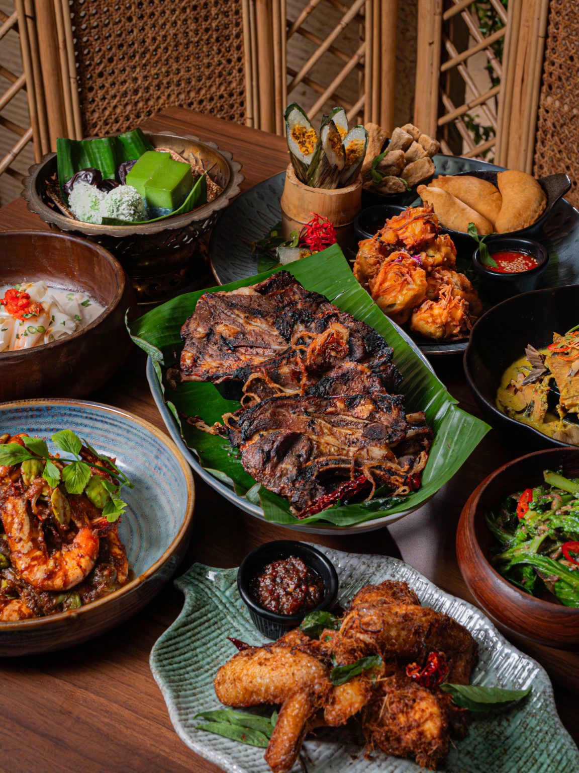 Bijan Bar & Restaurant Menampilkan Set Makan Berhidang Pada Harga ...